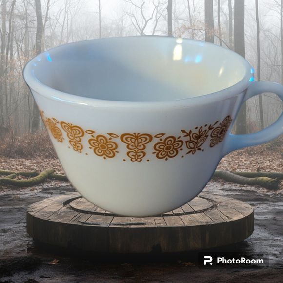 Corelle | Dining | Vintage 7s Corelle Pyrex Butterfly Gold Milk Glass ...